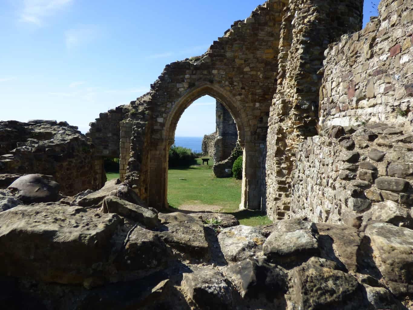 Historic Hastings Castle - Luxurious Nomad