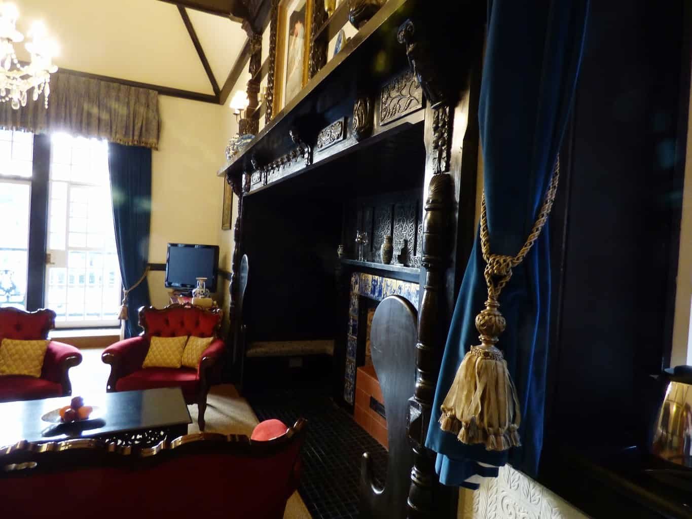 Langtry Manor - Luxurious Nomad ~ Ms Bella St John